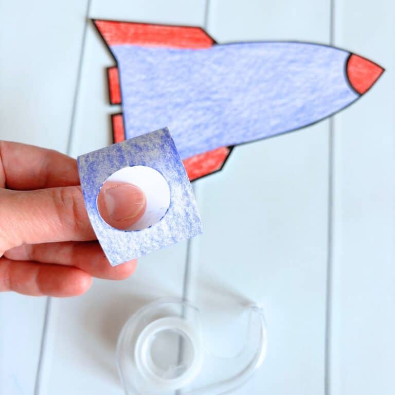 Easy Rocket Craft for Preschoolers (Free Template!) - Simply Full of ...