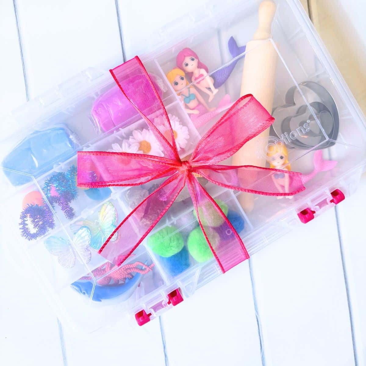 How to Make an Easy DIY Playdough Kit for Kids - Simply Full of Delight