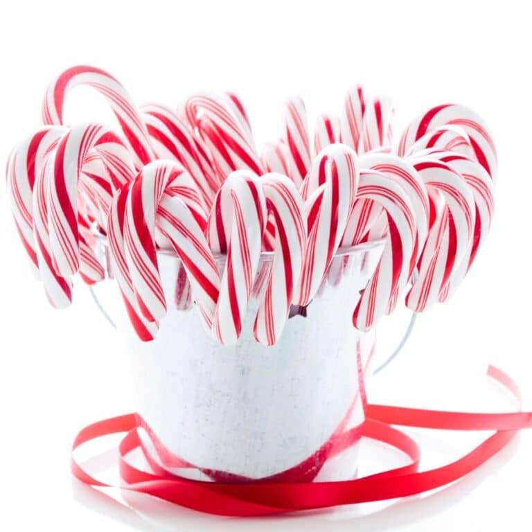 20 Easy Candy Cane Crafts and Activities for Kids - Simply Full of Delight