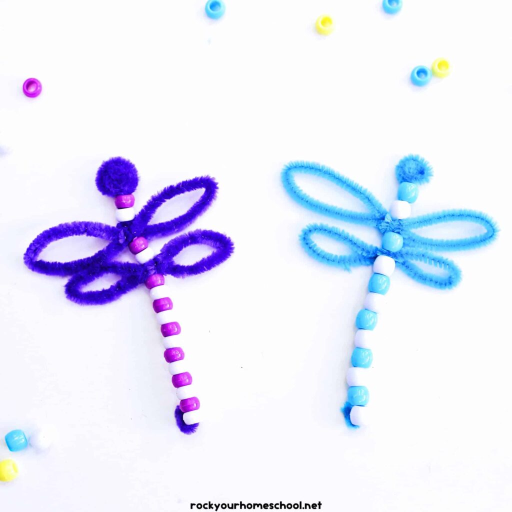 15 Easy Pipe Cleaner Crafts for Kids - Simply Full of Delight